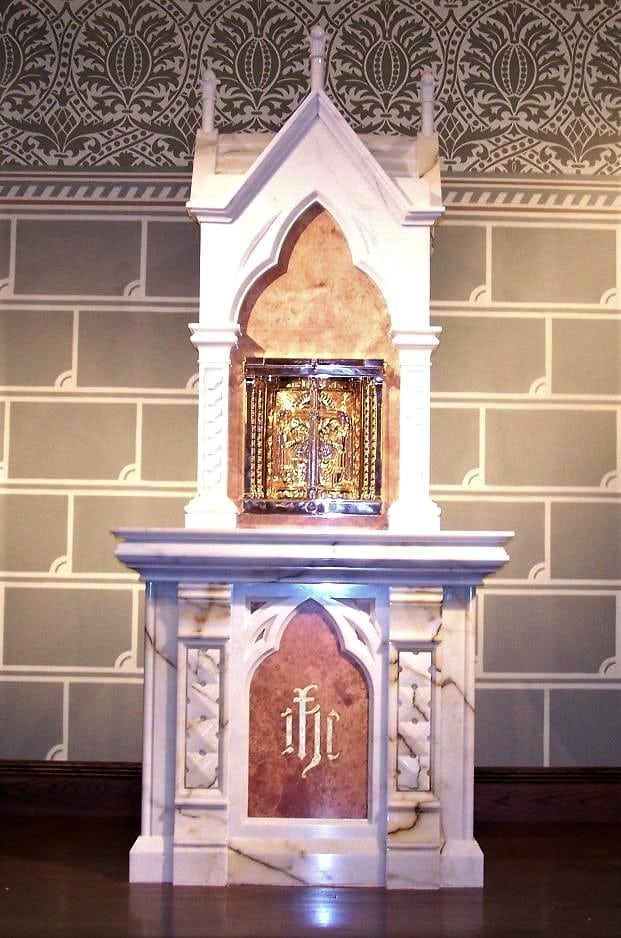 Marble Altars and Sanctuary Furniture. Pulpits, Baptismal fonts, Reredos.